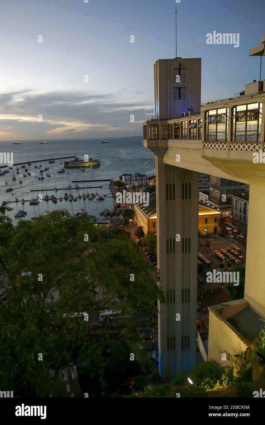 View of Lacerda Elevator with beautiful sunset in Salvador, Bahia ...