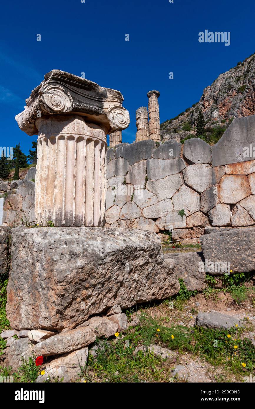 Apollo temple, Delphi archaeological site and ancient Greek monuments ...