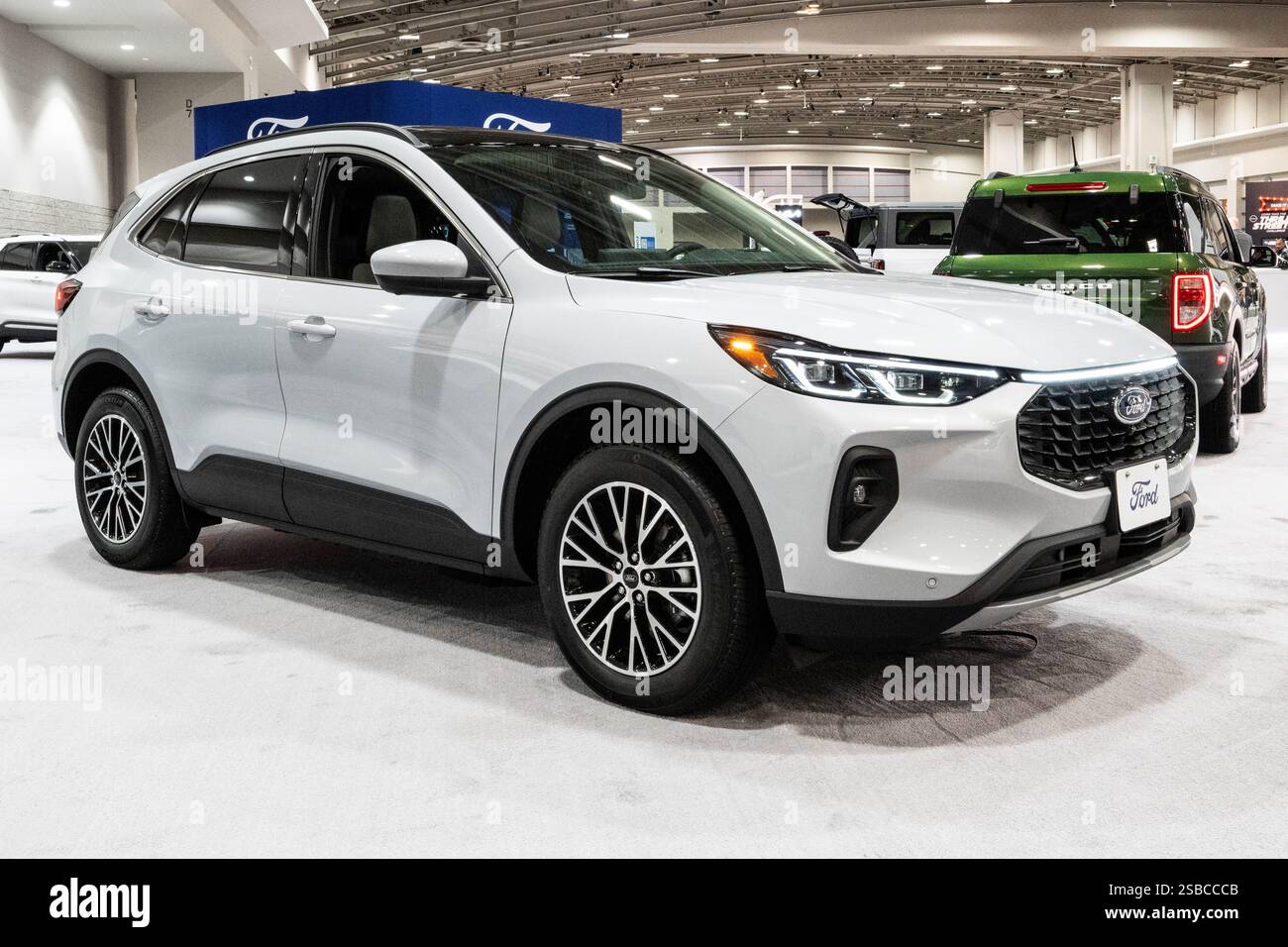 Washington, United States. 31st Jan, 2025. A 2025 Ford Escape FWD Plug ...