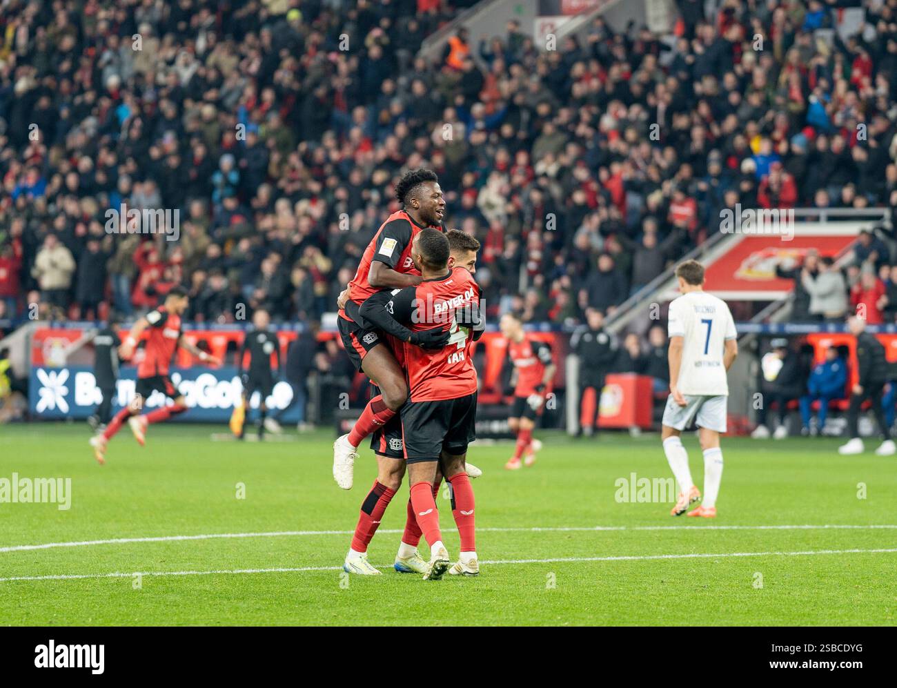 Leverkusen, Deutschland. 02nd Feb, 2025. Jubel bei Bayer Leverkusen über das Tor von Patrik ...