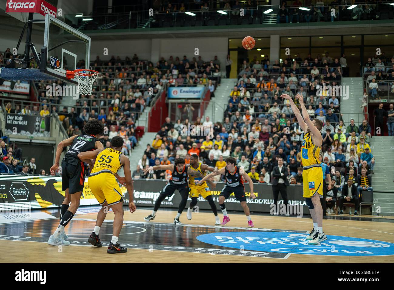 Jonas Wohlfarth-Bottermann (MHP Riesen Ludwigsburg, #18), GER, MHP ...