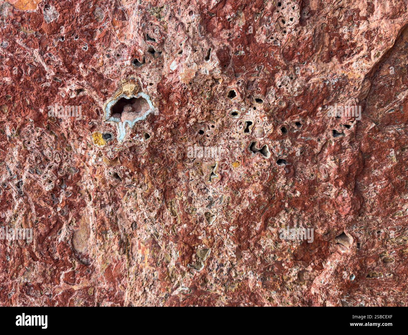 Deep red granite hi-res stock photography and images - Alamy