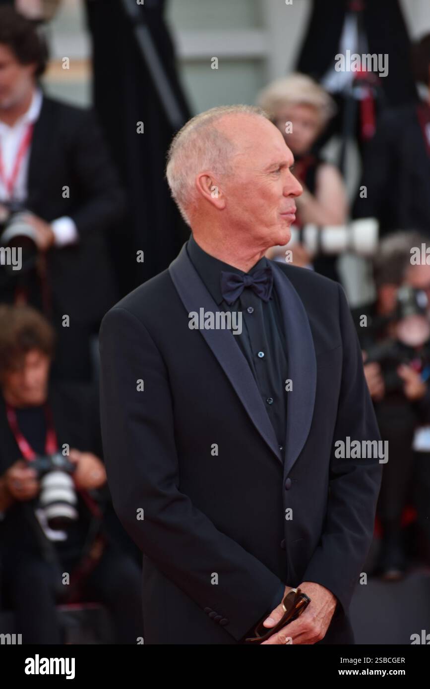 Tim Burton with Monica Bellucci and all cast attends at the red carpet ...