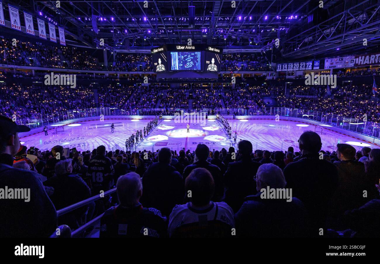 Berlin, Germany. 02nd Feb, 2025. Ice hockey: DEL, Eisbären Berlin ...