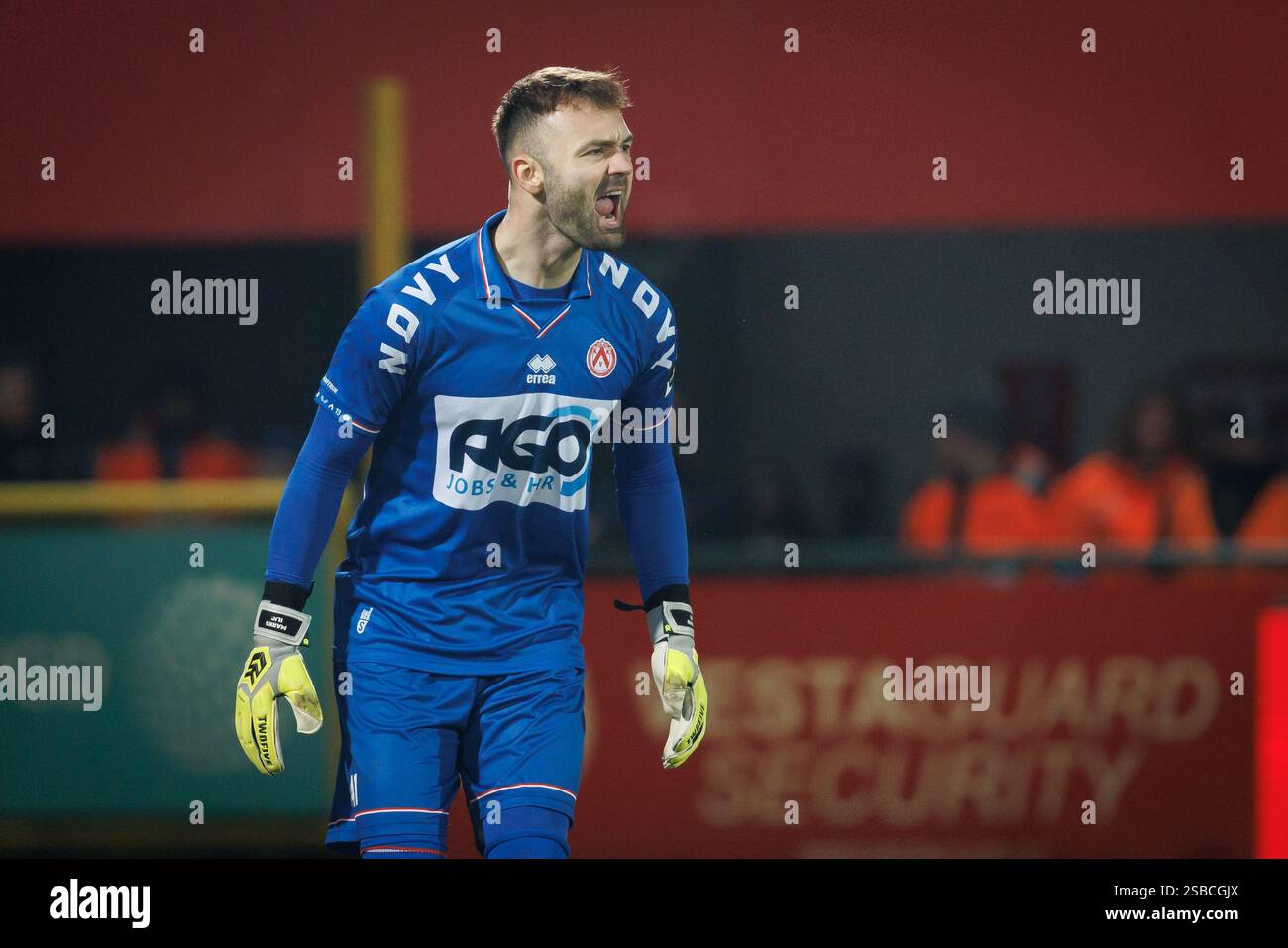 Kortrijk, Belgium. 02nd Feb, 2025. Kortrijk's goalkeeper Marko Ilic pictured during a soccer ...
