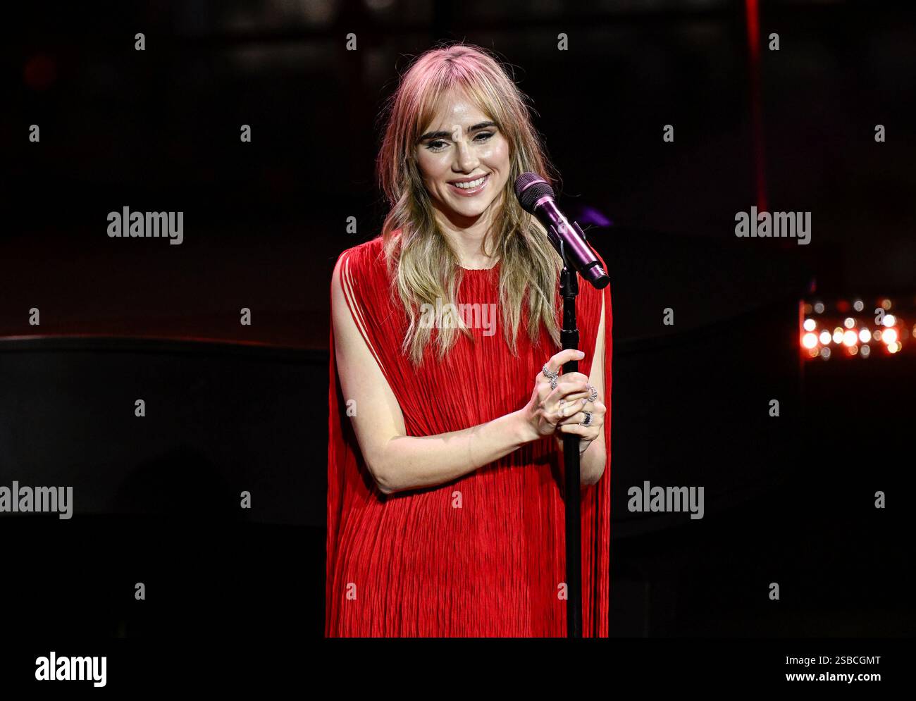 Suki Waterhouse performs at the American Heart Association's Go Red for ...
