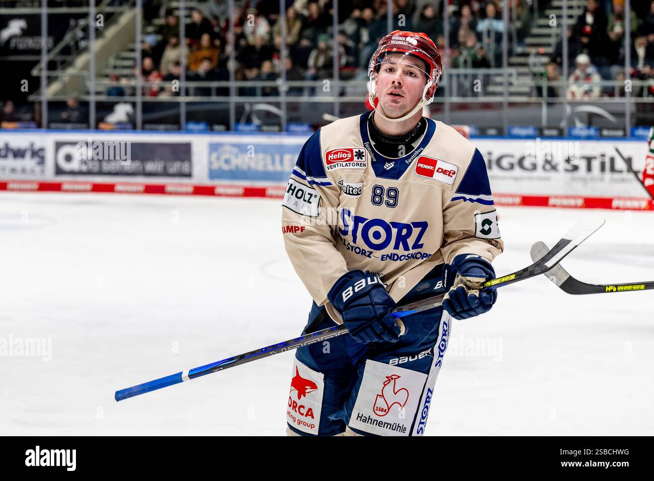 Augsburg, Deutschland. 02nd Feb, 2025. Zach Senyshyn (Schwenninger Wild ...