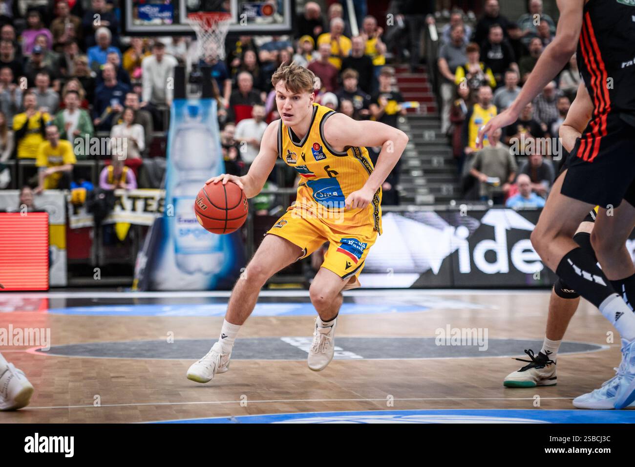 Johannes Patrick (MHP Riesen Ludwigsburg, #06) / GER, MHP Riesen ...