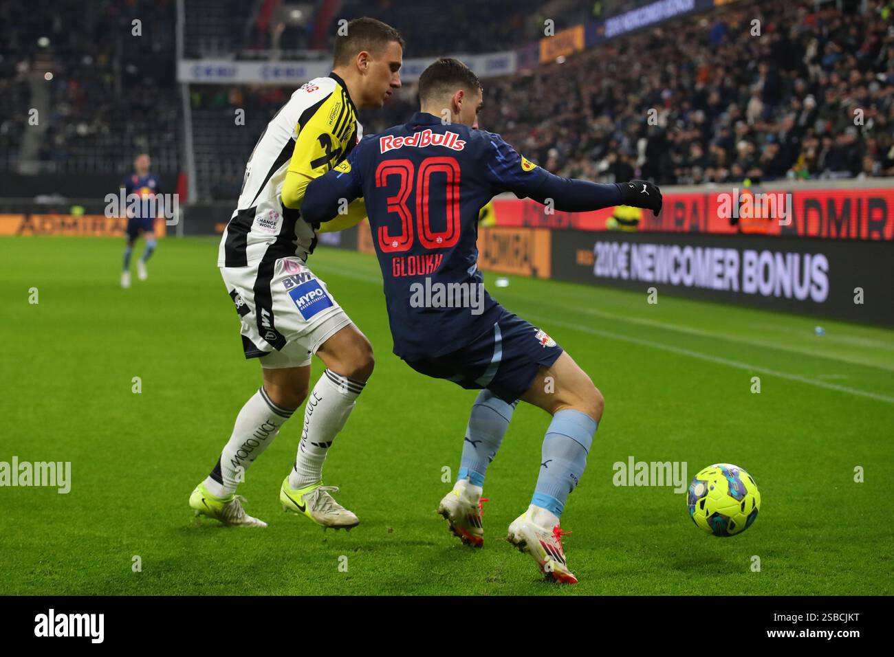 LINZ, AUSTRIA - FEBRUARY 2: Branko Jovicic of LASK and Oscar Gloukh of ...