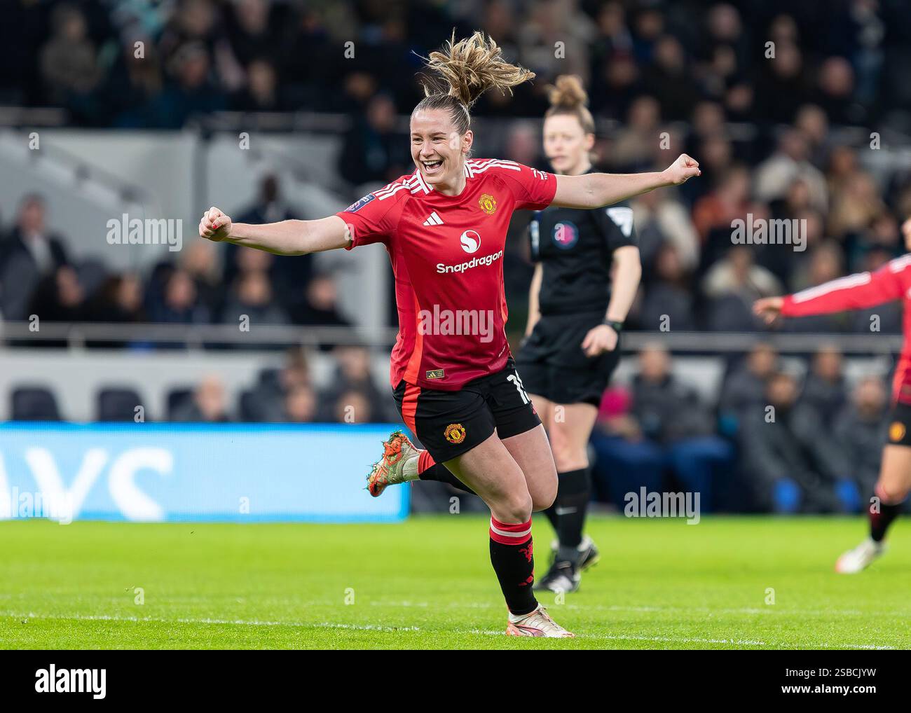 London, UK. 2nd Feb, 2025. GOAL 0-1 Elisabeth Terland of Manchester ...