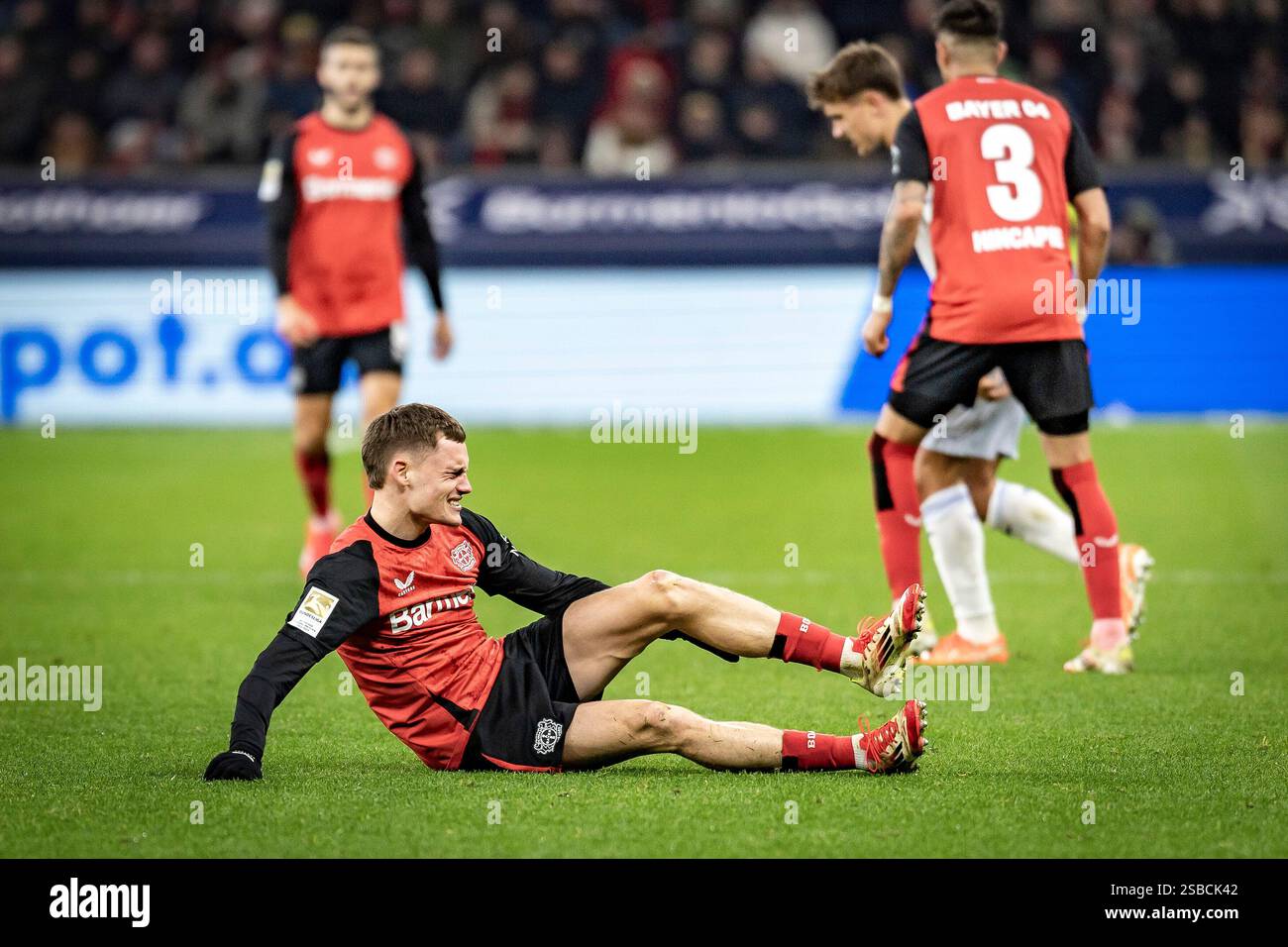 Leverkusen, Deutschland. 02nd Feb, 2025. Florian Wirtz (Bayer 04 Leverkusen, 10) wurde gefoult ...
