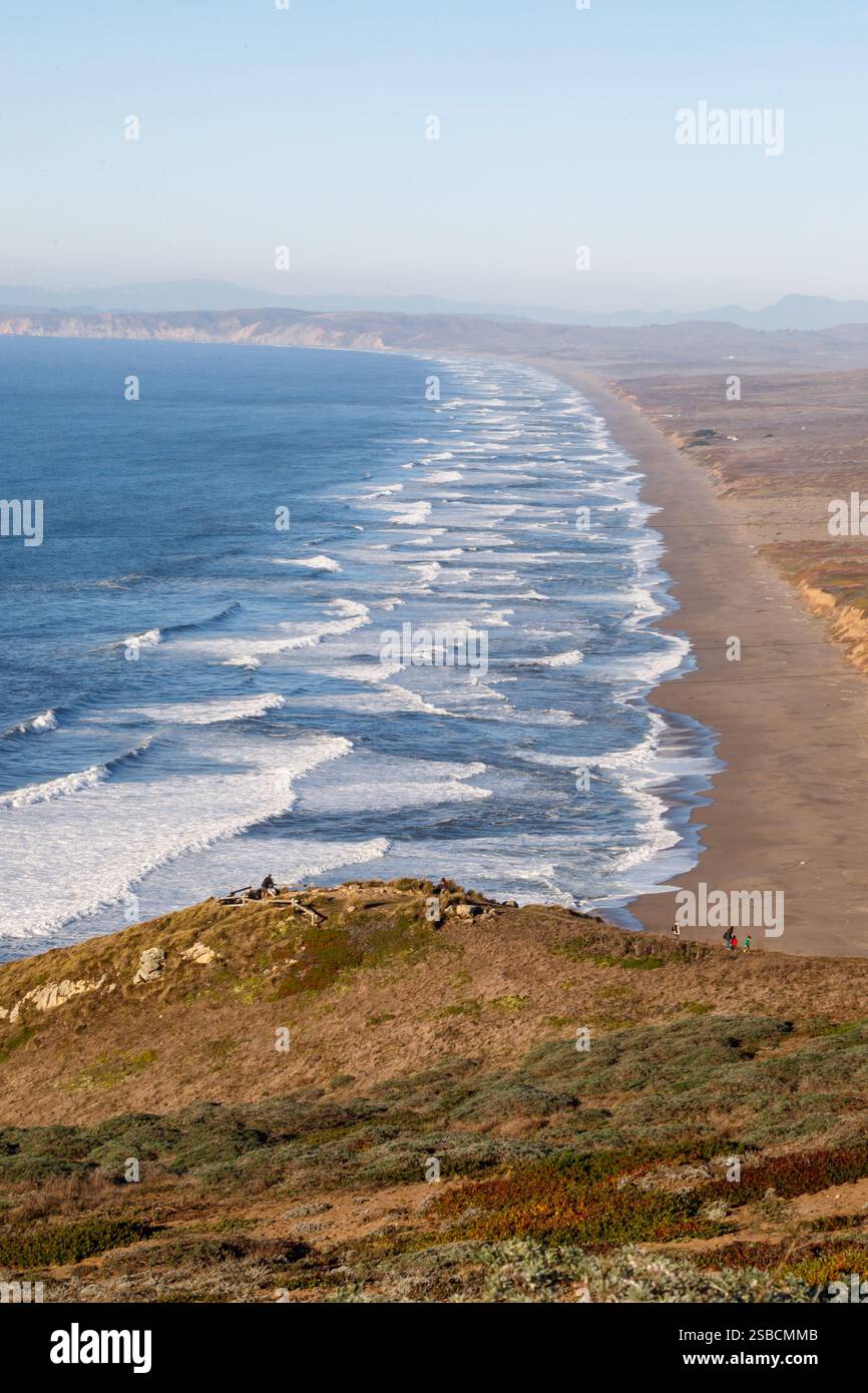 Waves crash along the long streatch of wild and remote beach in Point ...