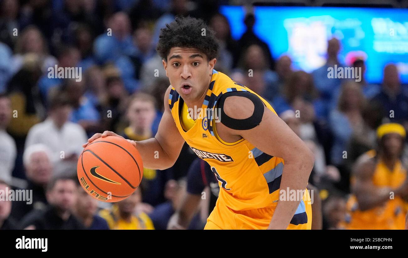 Marquette's Stevie Mitchell during the first half of an NCAA college ...