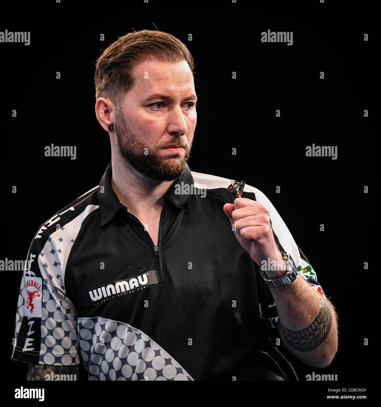 MK Arena, Milton Keynes, UK. 2nd Feb, 2025. 2025 PDC Winmau Darts ...