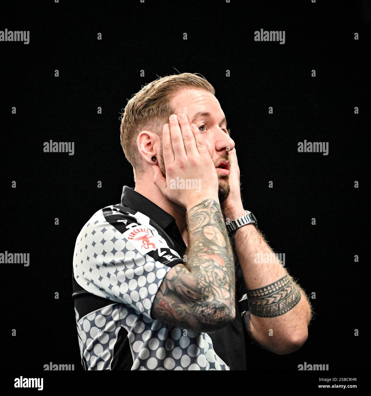 2nd February 2025, MK Arena, Milton Keynes, England; 2025 PDC Winmau ...