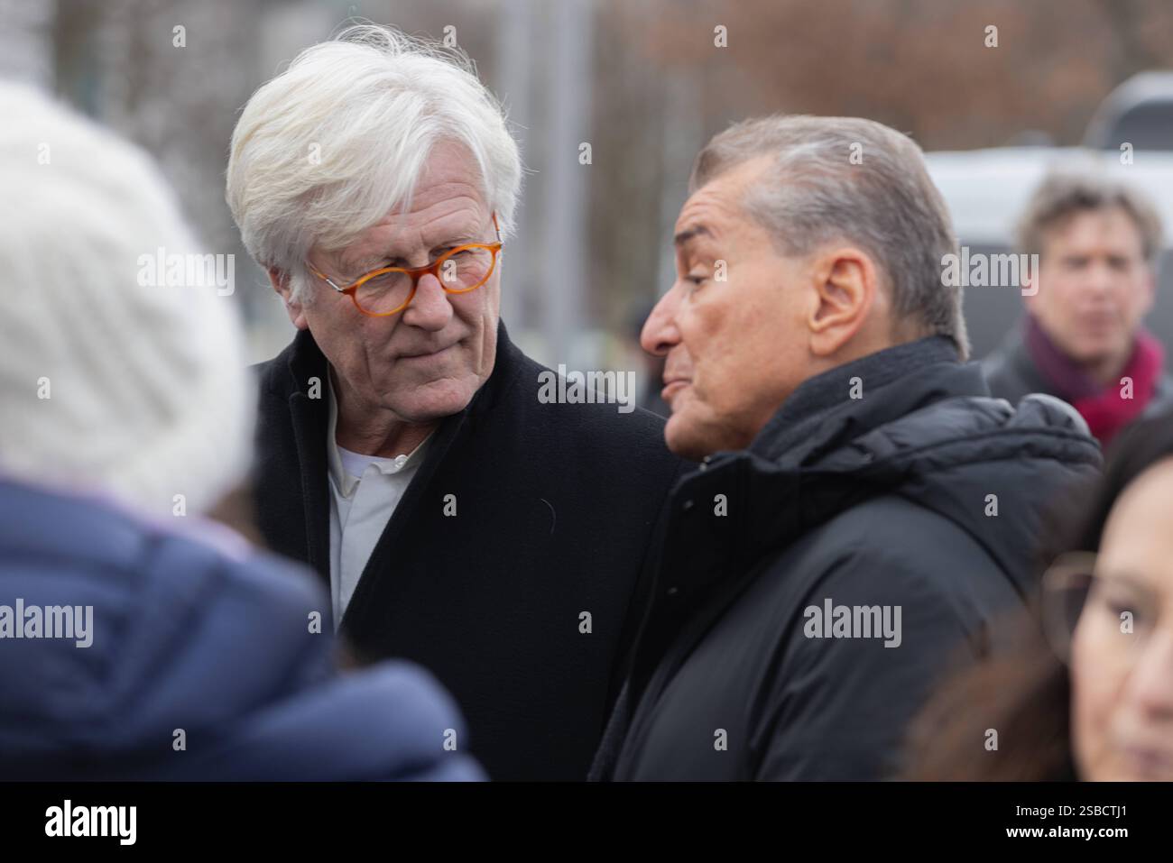 Demo Aufstand der Anständigen: Wir sind die Brandmauer Deutschland ...