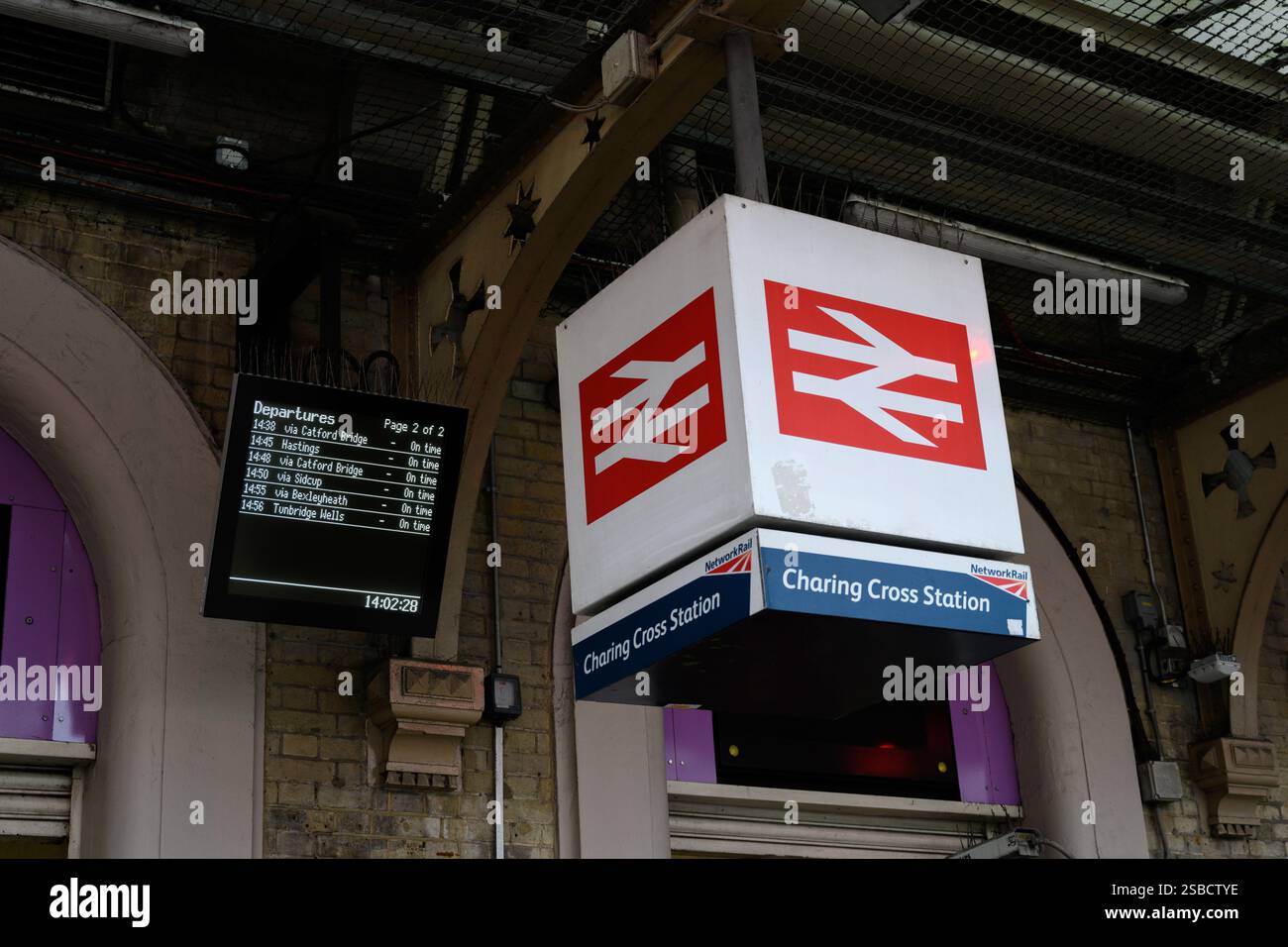 London, UK. January 29th 2025. Train departure times displayed on board ...