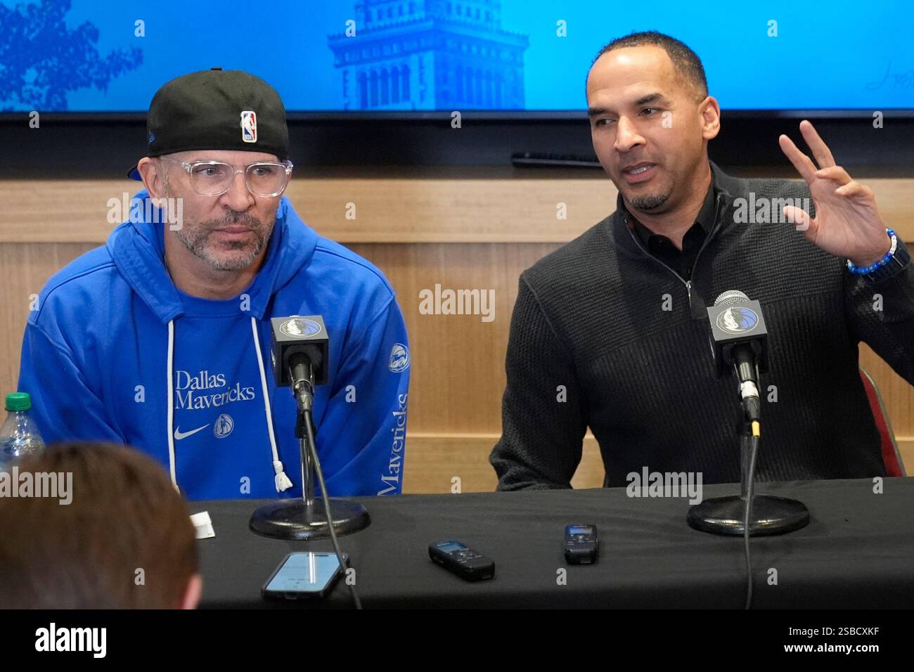 Dallas Mavericks head coach Jason Kidd, left, and general manager Nico ...