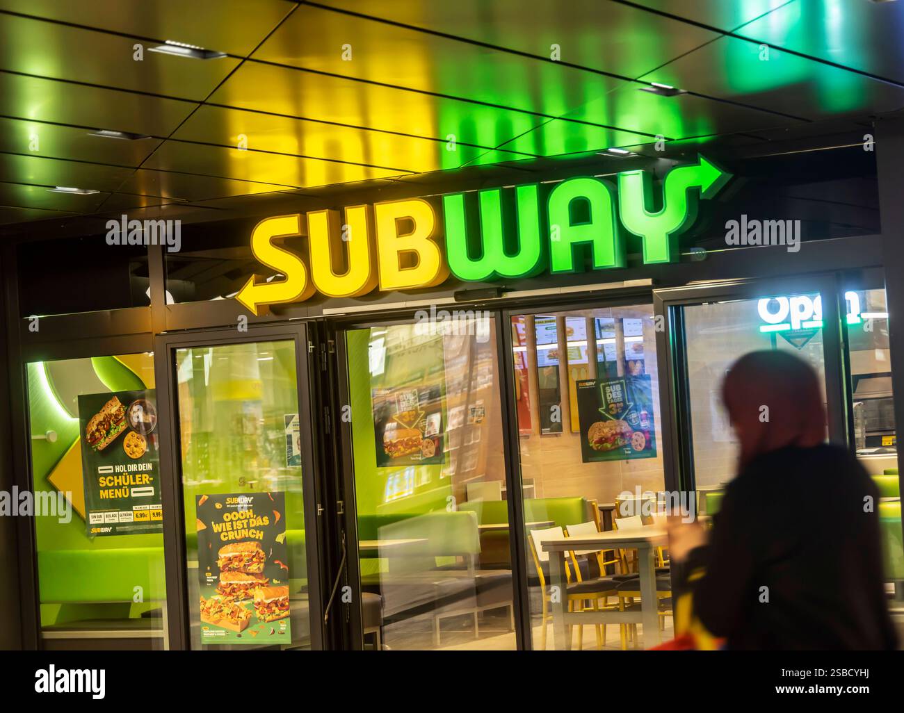Ladengeschäft mit dem Logo der FastFood-Kette Subway. // 31.01.2025 ...