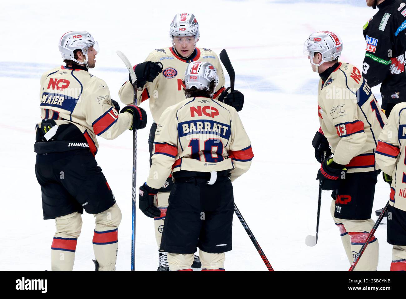 Berlin, Deutschland. 02nd Feb, 2025. 02.02.2025, Uber-Arena, Berlin ...