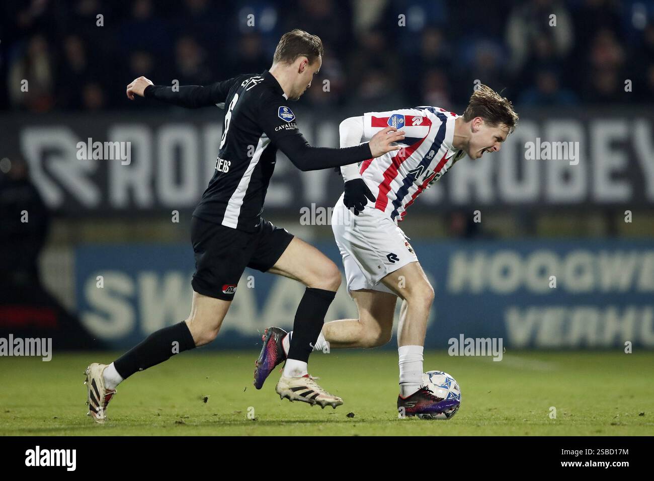 TILBURG - (l-r) Peer Koopmeiners of AZ Alkmaar, Ringo Meerveld of ...