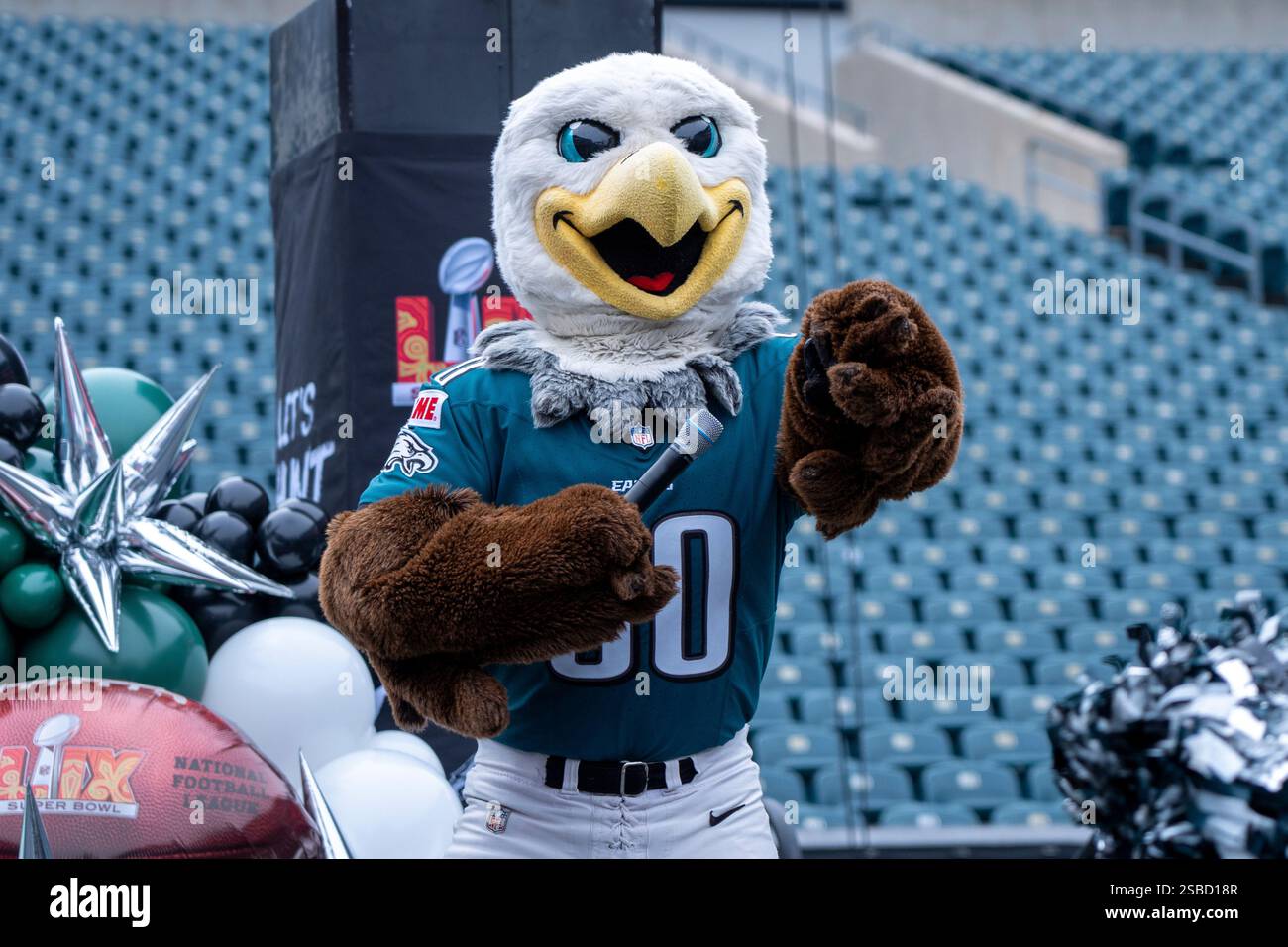 Philadelphia Eagles mascot Swoop reacts during the Eagles Send Off ...