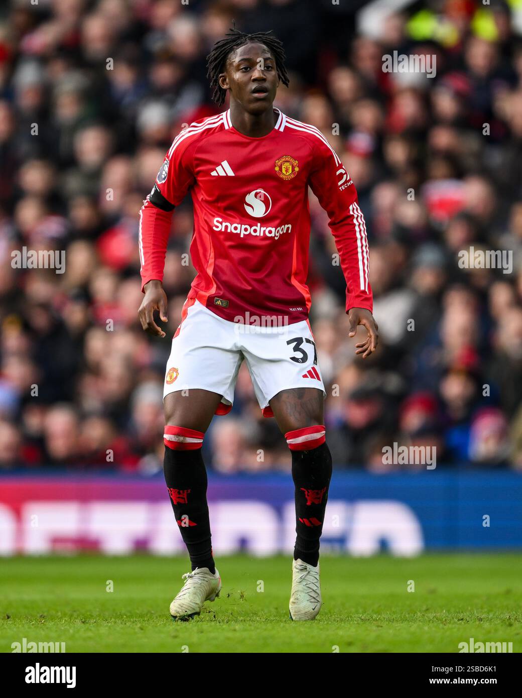 Mainoo manchester united 2025 hi-res stock photography and images - Alamy