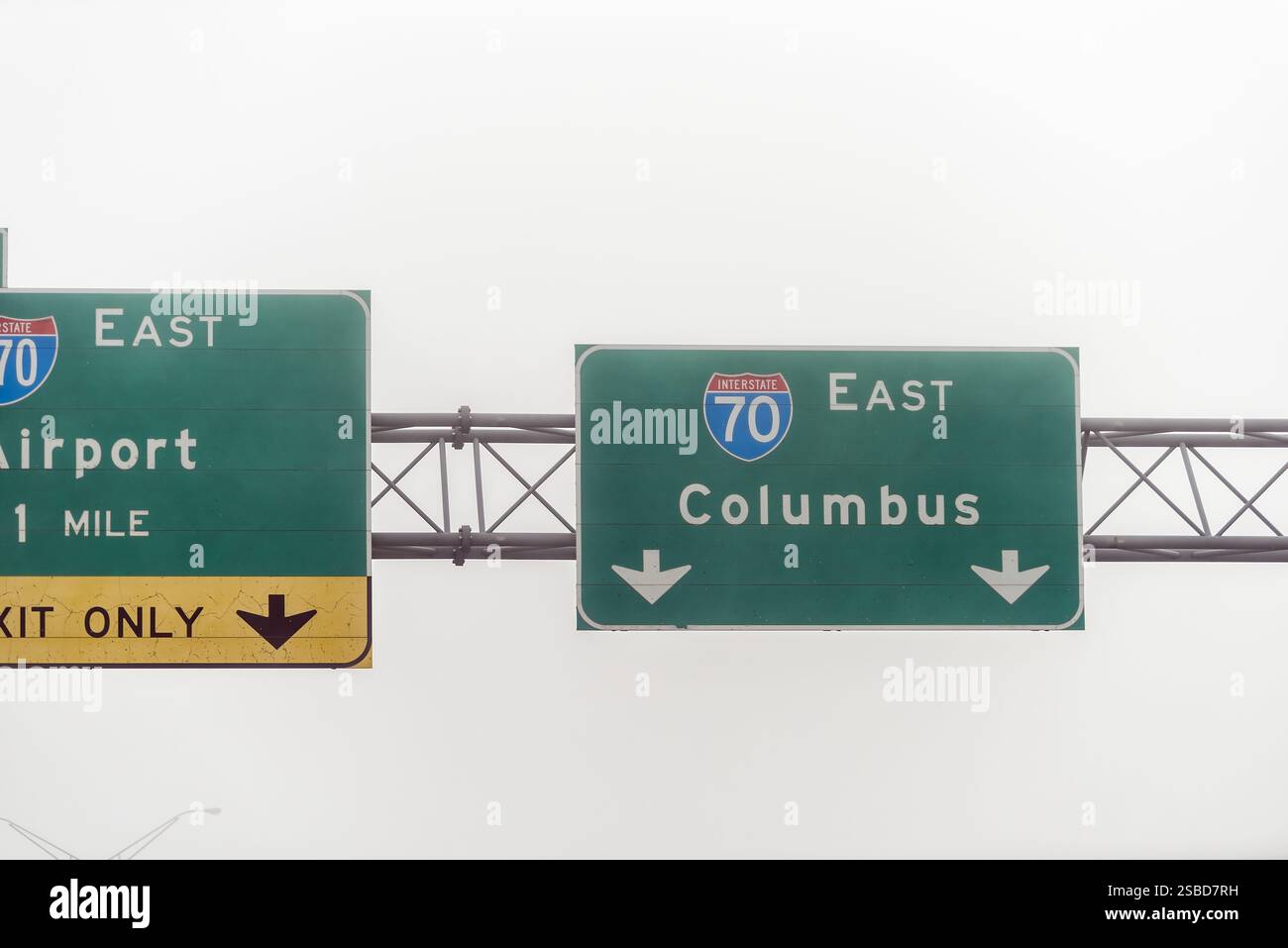 Columbus, Ohio interstate highway 70 road with fog mist and sign for ...