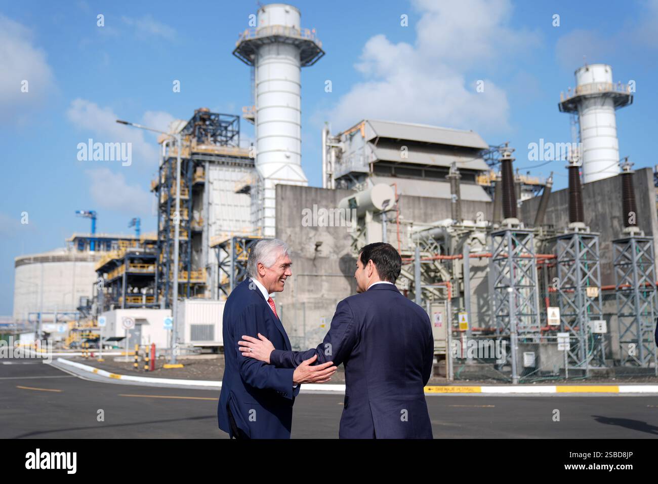 U.S. Secretary of State Marco Rubio, right, and AES Panama CEO Andrés ...