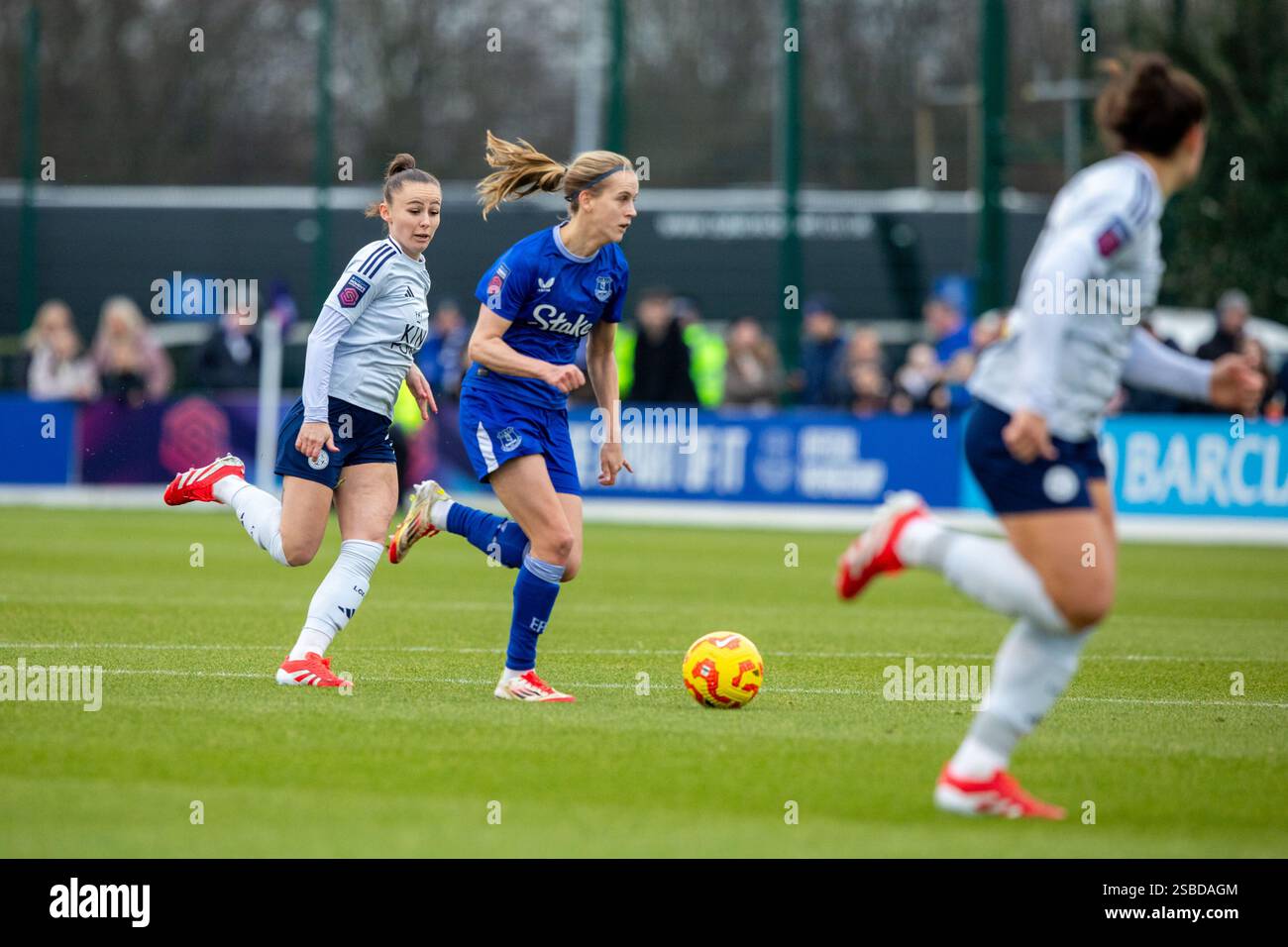 Liverpool, UK. 2nd Feb, 2025. Katja Snoeijs (25 Everton) drives forward ...