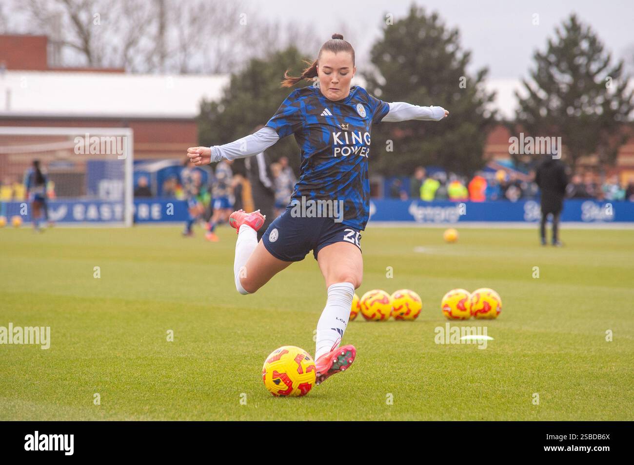 Liverpool, UK. 2nd Feb, 2025. Missy Goodwin (20 Leicester City) shoots ...