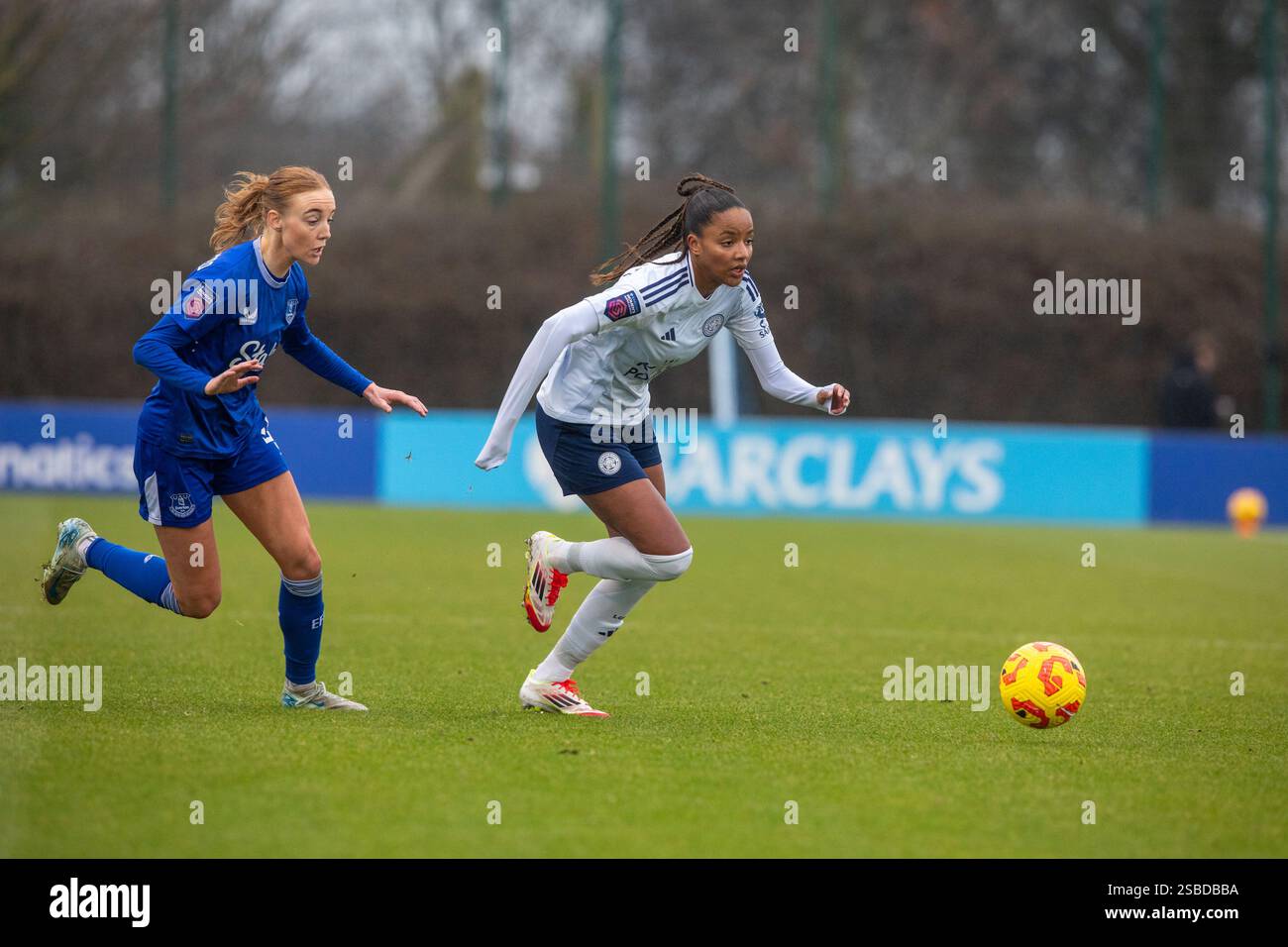 Liverpool, UK. 2nd Feb, 2025. Shana Chossenotte (28 Leicester City ...