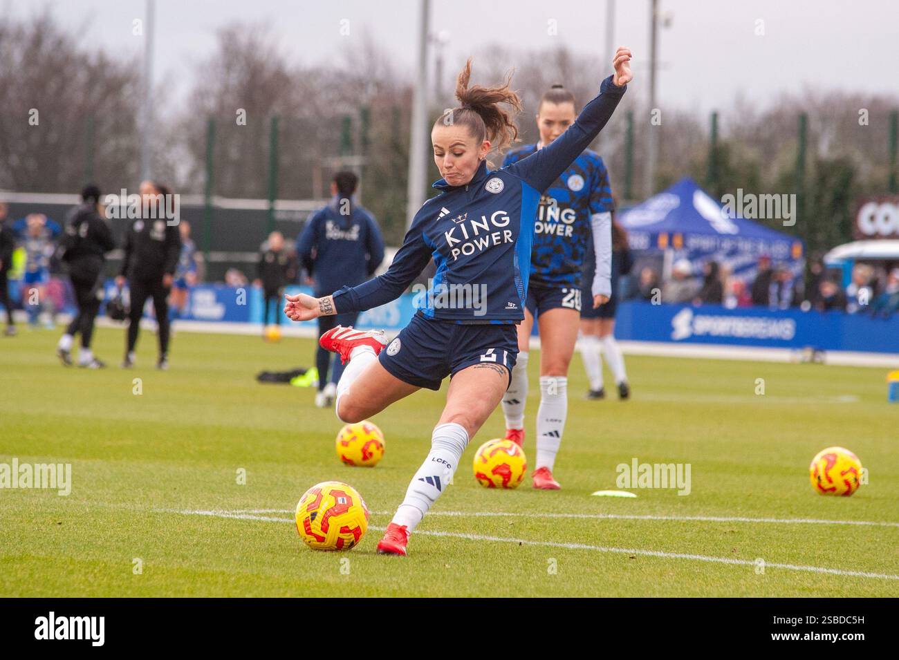 Liverpool, UK. 2nd Feb, 2025. Hannah Cain (21 Leicester City) shoots at ...