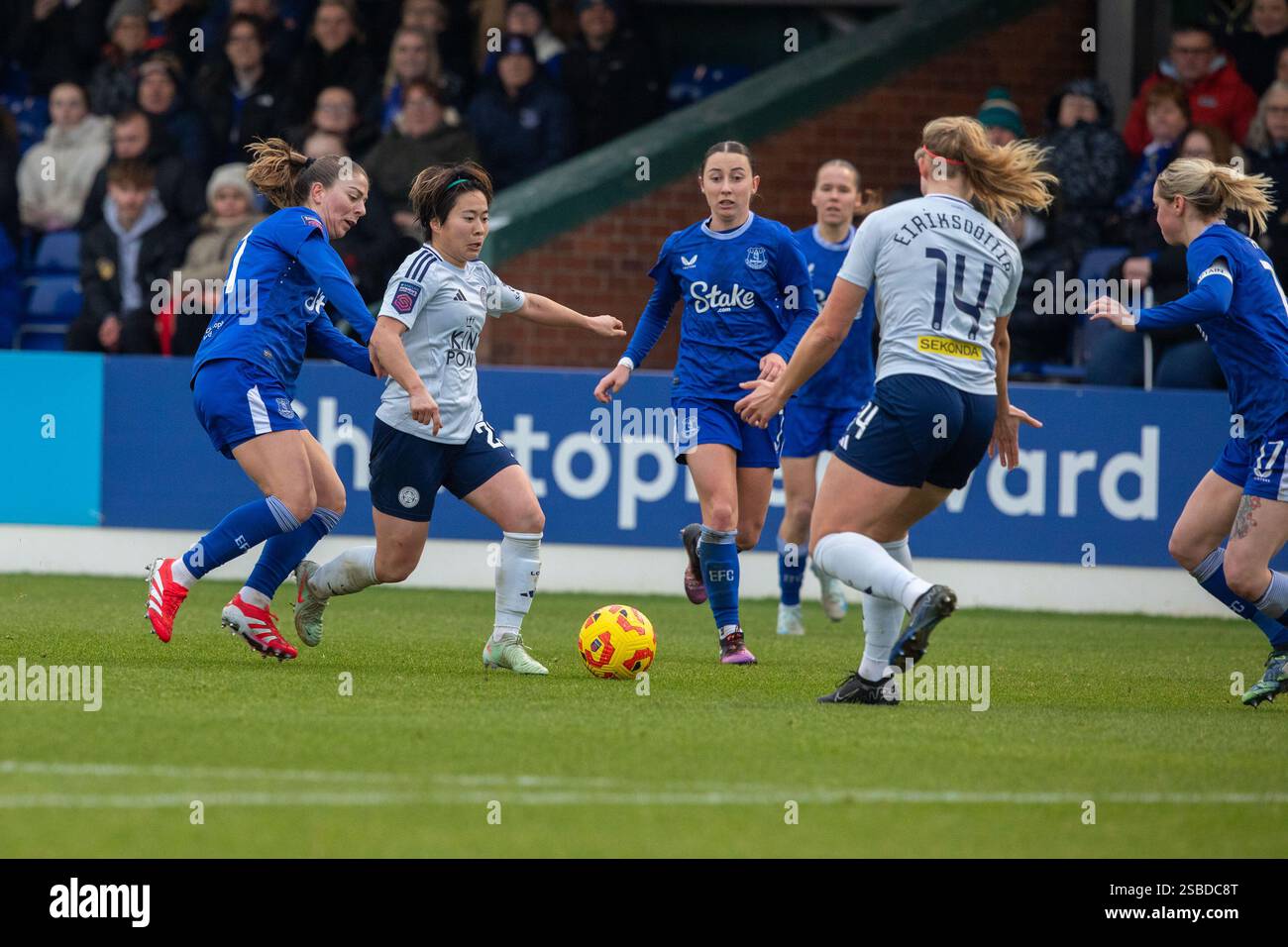 Liverpool, UK. 2nd Feb, 2025. Yuka Momiki (29 Leicester City) dribbles ...