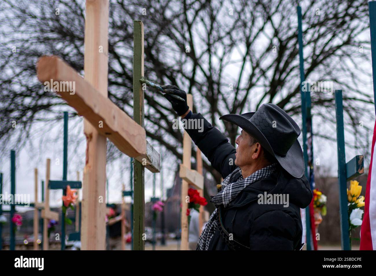 Washington, United States. 02nd Feb, 2025. Artist Roberto Marquez ...
