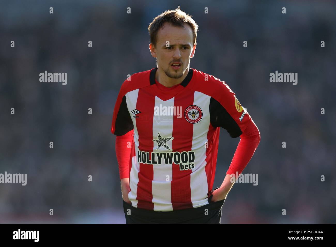 London, UK. 2nd Feb, 2025. Mikkel Damsgaard of Brentford during the ...