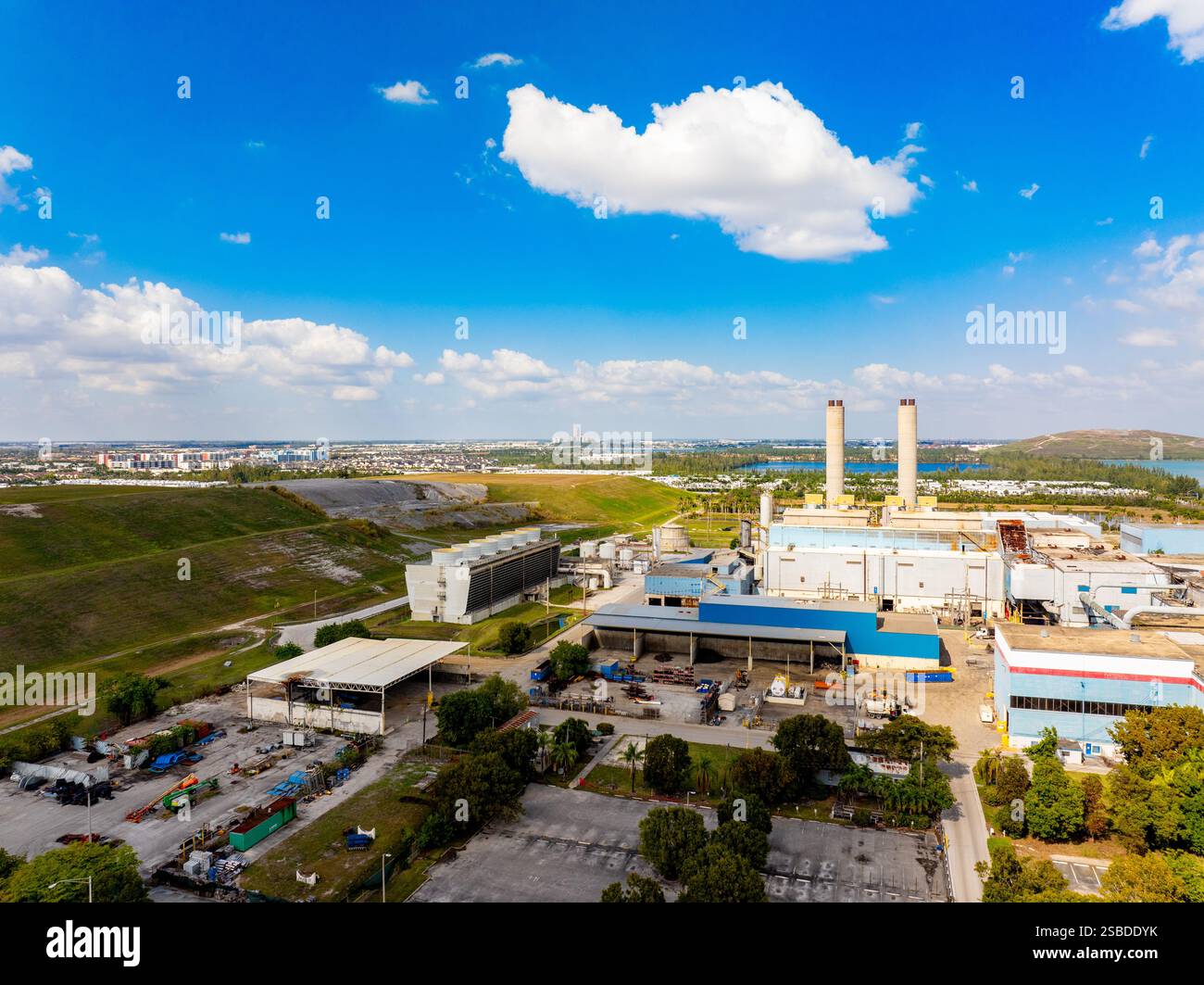 Aerial photo landfill Miami Dade and Doral incinerator Stock Photo - Alamy