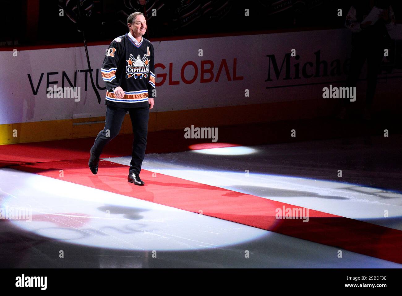 Former Washington Capitals player Peter Bondra takes part in a pregame ...
