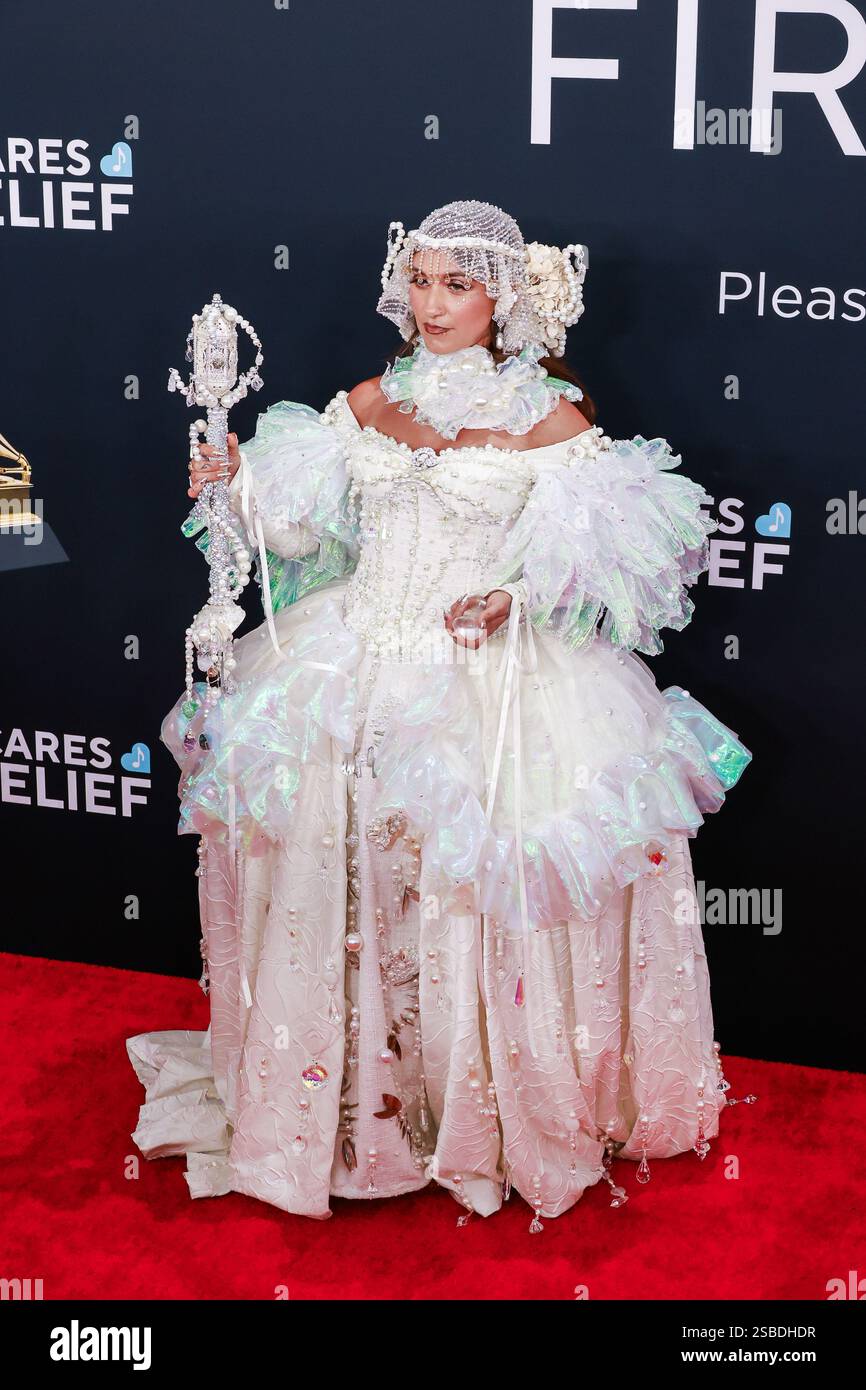 Los Angeles, USA. 02nd Feb, 2025. Sierra Ferrell walking on the red ...