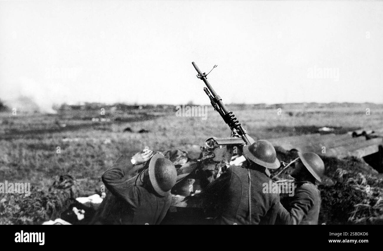 U s field artillery soldiers hi-res stock photography and images - Alamy