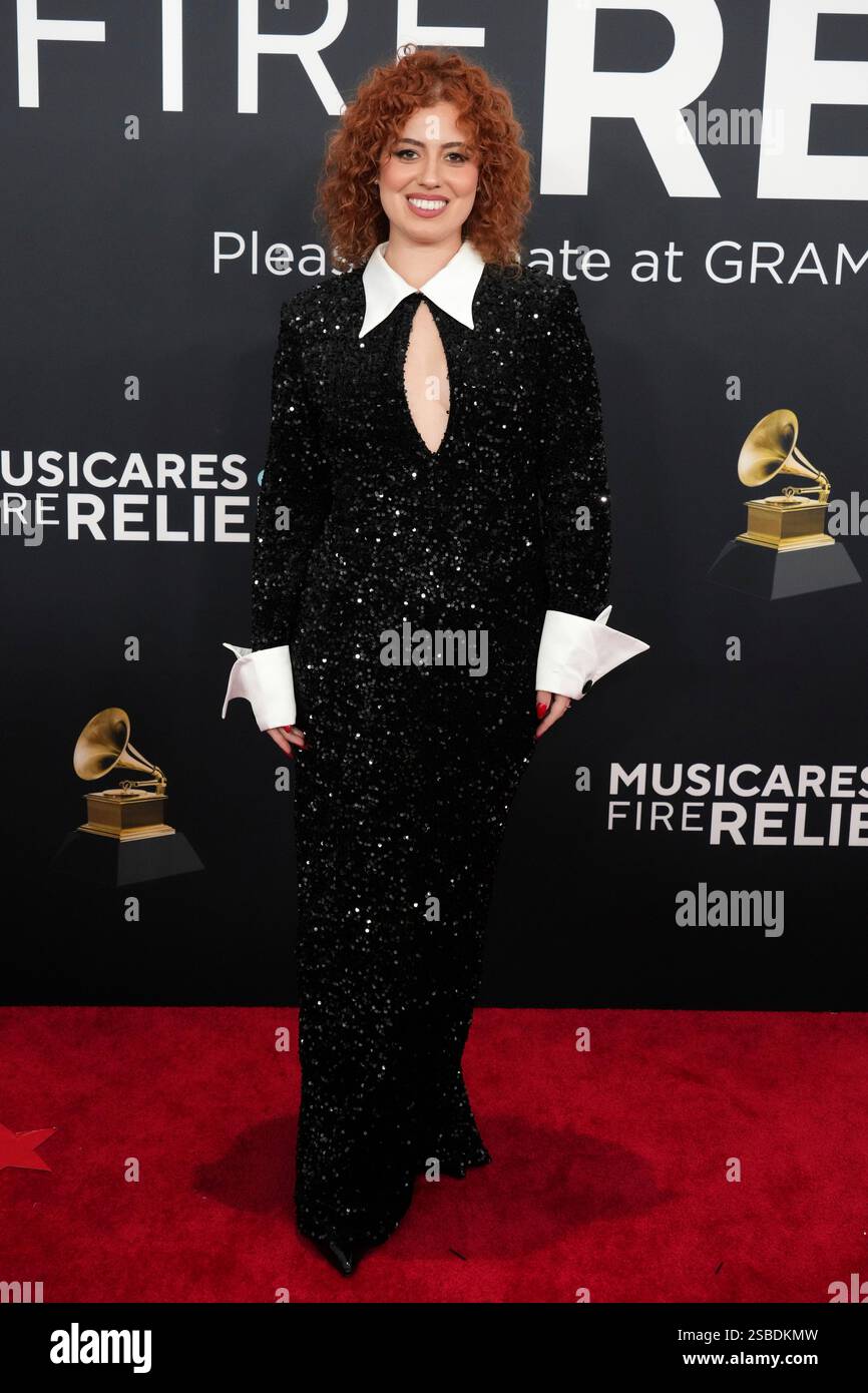Sara Diamond arrives at the 67th annual Grammy Awards on Sunday, Feb. 2 ...