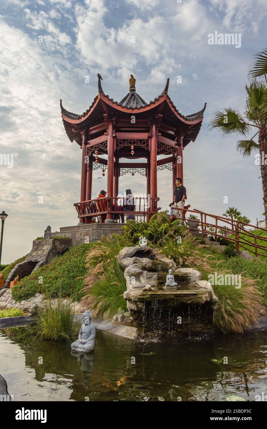 Chinese Park, Miraflores District - Lima, Peru Stock Photo - Alamy