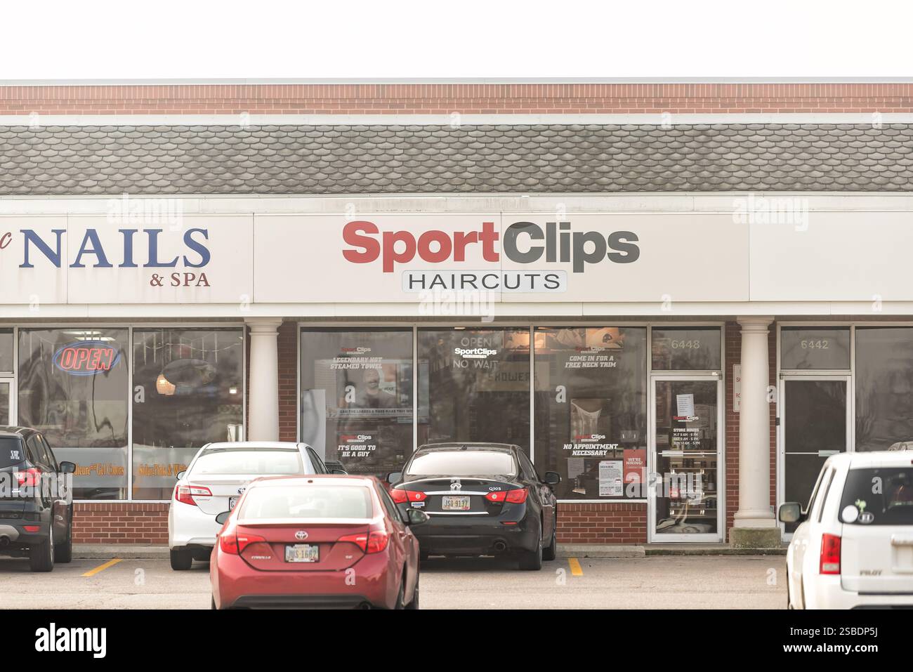 Canal Winchester, USA - November 3, 2022: Sportclips haircuts chain ...