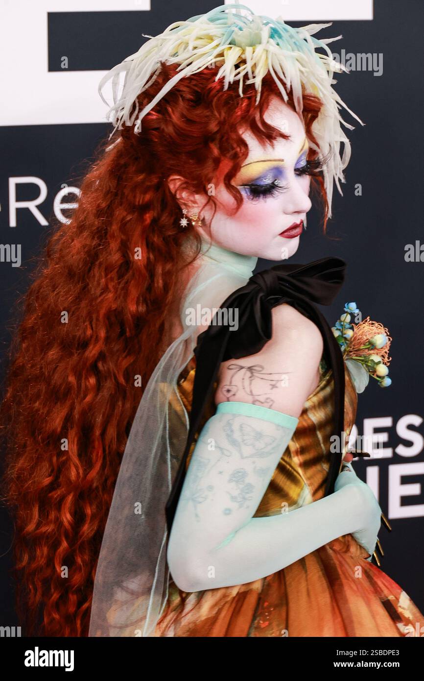 Los Angeles, USA. 02nd Feb, 2025. Chappell Roan walking on the red ...