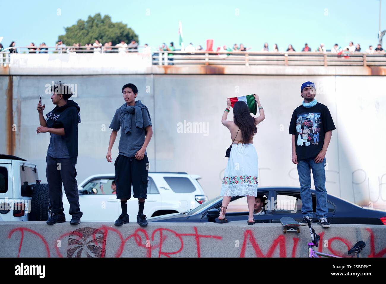 CORRECTS NAME OF THE FREEWAY - Demonstrators shut down the 101 freeway ...