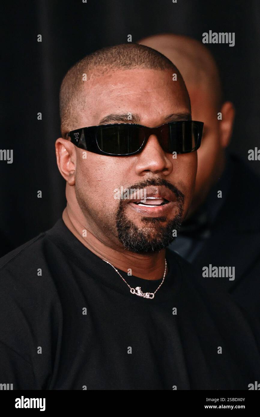 Los Angeles, USA. 02nd Feb, 2025. Kanye West walking on the red carpet ...