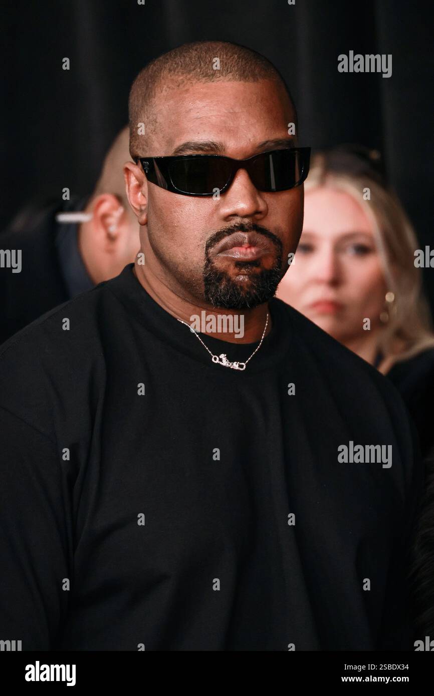Los Angeles, USA. 02nd Feb, 2025. Kanye West walking on the red carpet ...