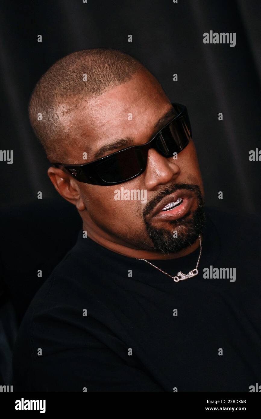 Los Angeles, USA. 02nd Feb, 2025. Kanye West walking on the red carpet ...