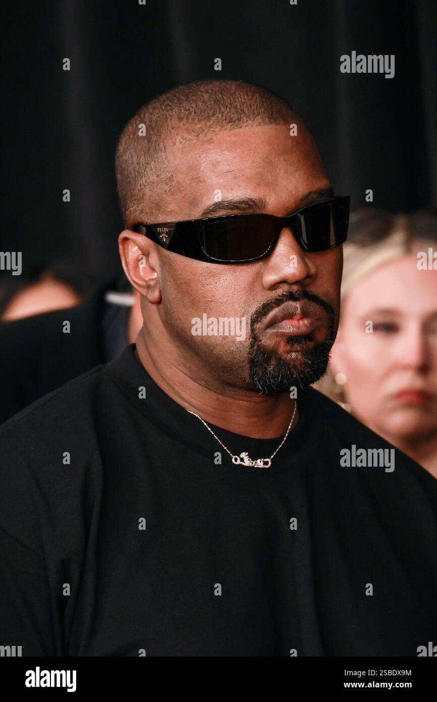 Los Angeles, USA. 02nd Feb, 2025. Kanye West walking on the red carpet ...