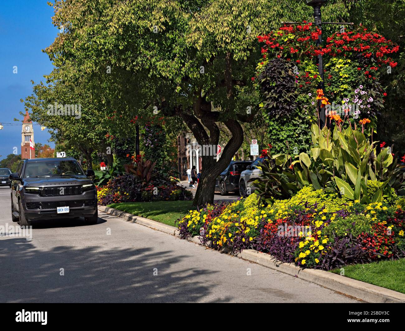 Niagara on the Lake, Canada / Picturesque street scene along Picton ...